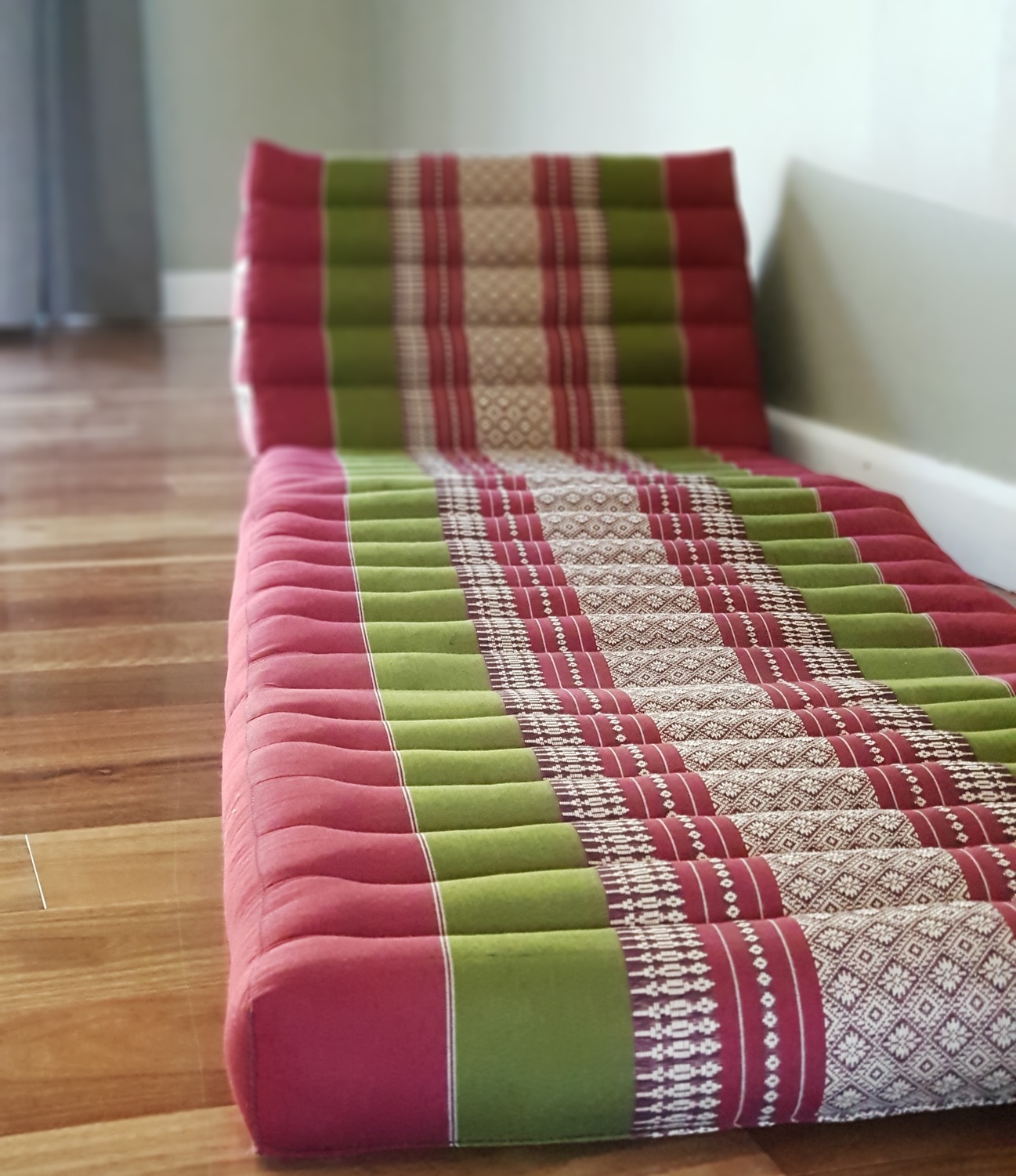 [MANGO TREES] JUMBO Thai Triangle Pillow Daybed Mattress Kapok Filled ...